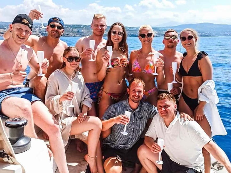 Chania Old Port: Luxury Catamaran Cruise to Agioi Theodoroi - An In-Depth Look at the Cruise Experience