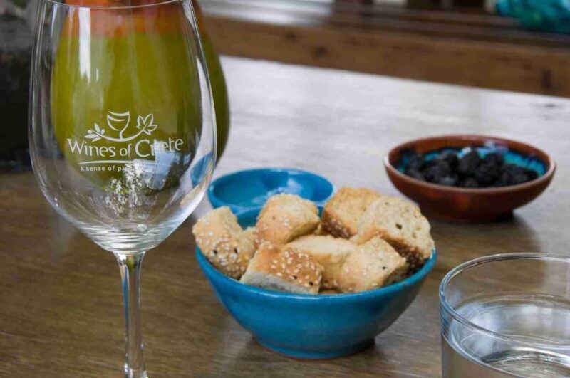 Chania Walking Food And Wine Night Tour - What Makes This Tour Special