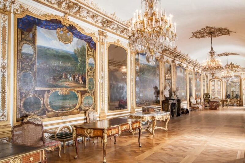 Chantilly: The Very Rich Hours of the Duke of Berry Exhibit - FAQ