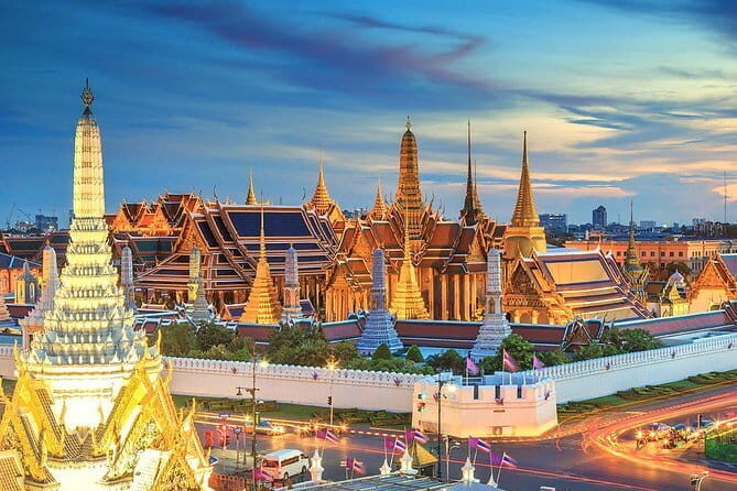 Chao Phraya Dinner Cruise Ticket only - The Sum Up