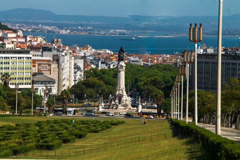 Chaparru's Lisbon Essentials 5 H Tuk Tuk Tour - Introduction to the Tour Experience