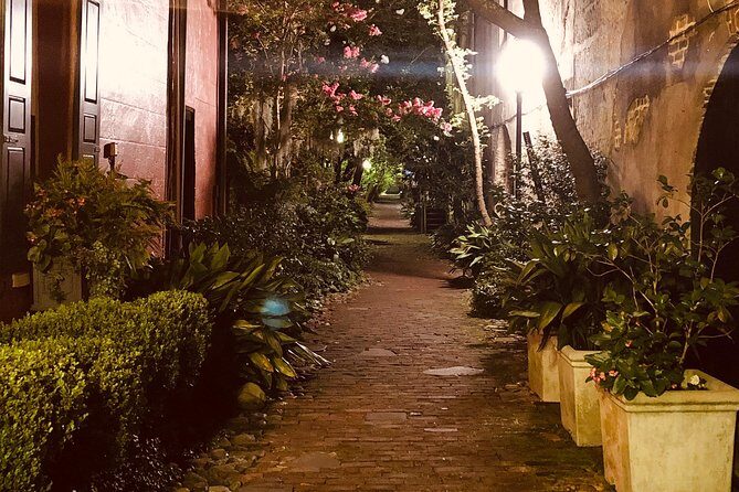 Charleston Haunted Booze and Boos Ghost Walking Tour - FAQ