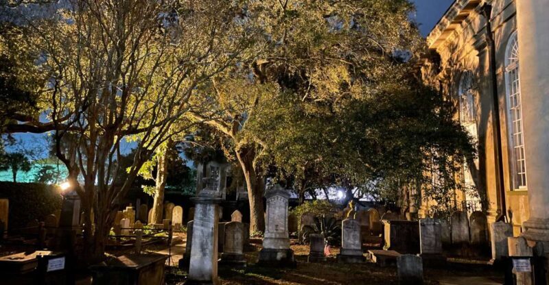 Charleston: Haunted History Tour - Learn to see a Ghost - Key Points