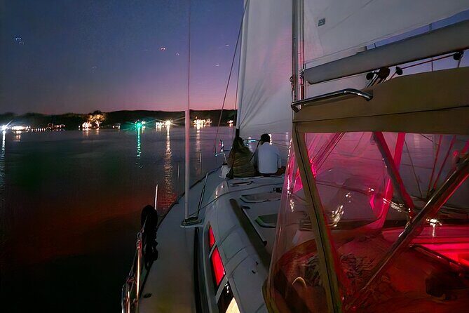 Charleston Moonlight Cruise Aboard Windchaser 50Ft Luxury Yacht - Key Points