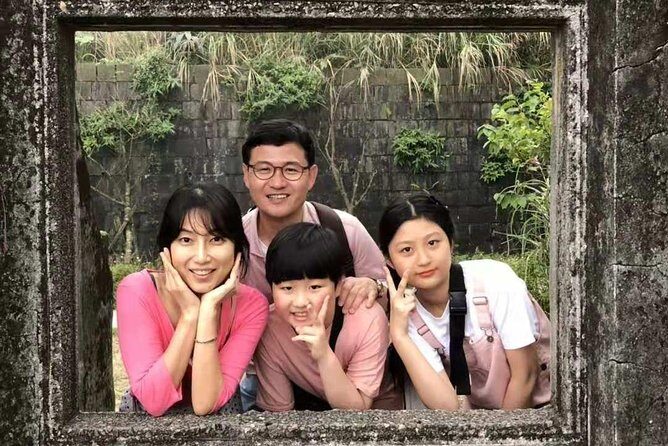 Charlie's Chartered-Private Tour Guide - Exploring the Taipei Experience with Charlie’s Tour