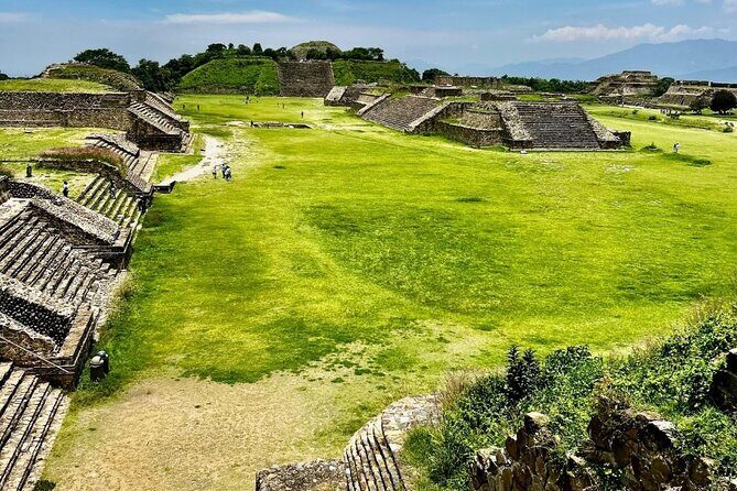 Charm Zapoteca Monte Albán Mezcal and Cuilápam Tour - Exploring the Charm of Oaxaca: The Charm Zapoteca Monte Albán Mezcal and Cuilápam Tour