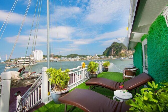 Charming Cruise 2-day Explore Halong Bay from Hanoi - Key Points