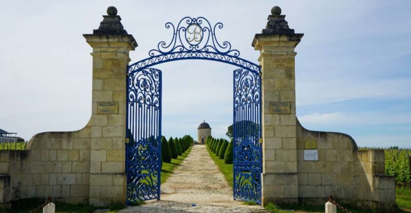 Château Balestard La Tonnelle : The "Origins" tour - The Setting: A Family Estate with a Deep Rooted Heritage