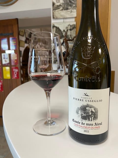 Châteauneuf-du-Pape: Full-day wine tour with sommelier - Key Points