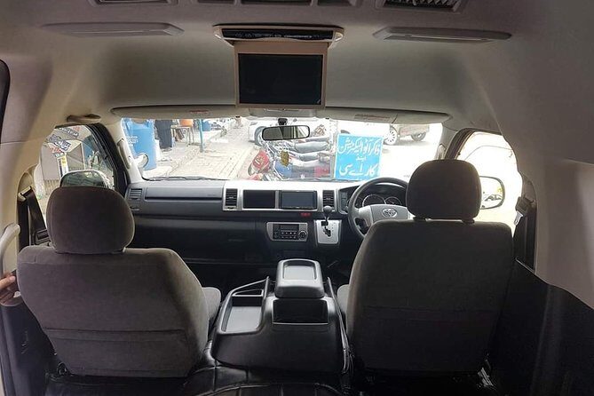 Chauffeur: Lahore International Airport Transfer - Departure - Key Points