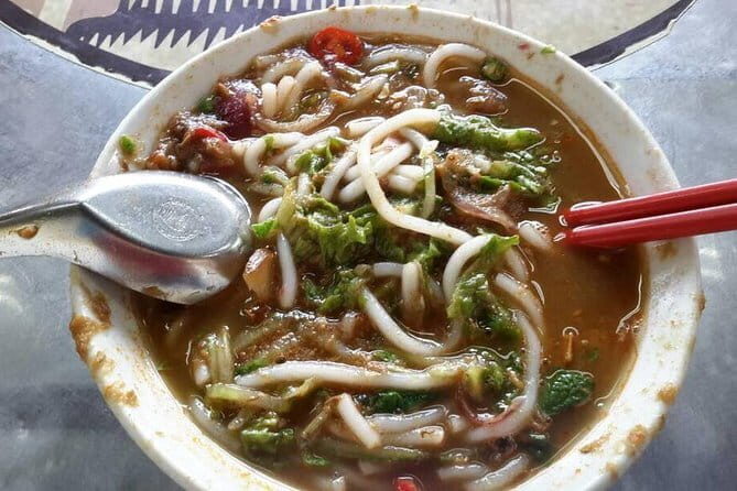 Chauffeur: Penang Island to Singapore Van Transfer - An In-Depth Look at the Journey