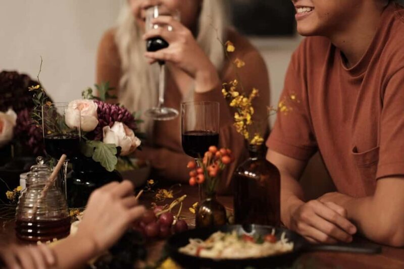 Checkpoint Wine: A Cold War Tasting Experience in Berlin - Key Points