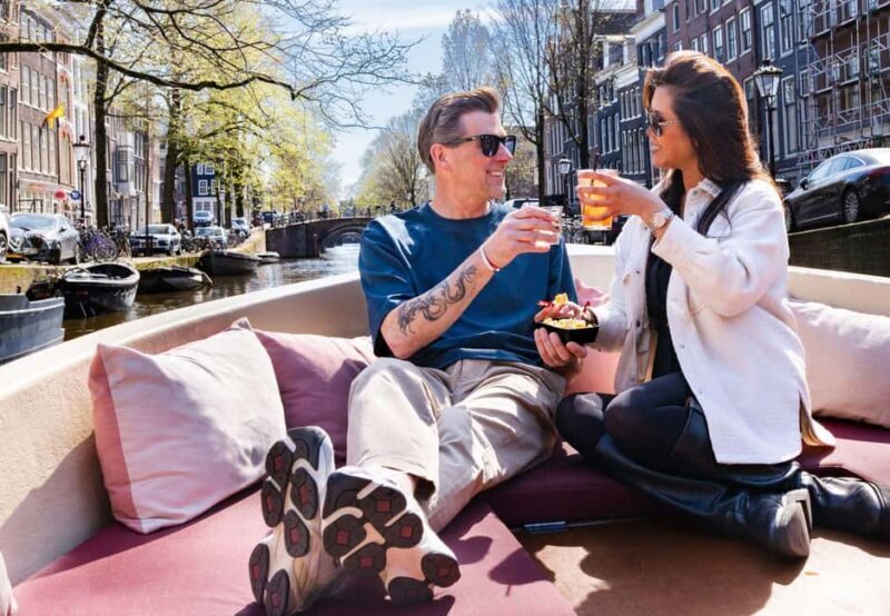 Cheese & Drinks Guided Amsterdam Boat Tour, All Inclusive - An In-Depth Look at the Canal Tour Experience