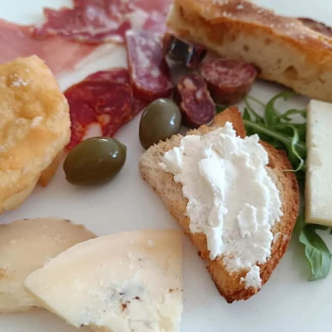 cheese-making workshop, excursion, and tasting in the Maiella Park - FAQs