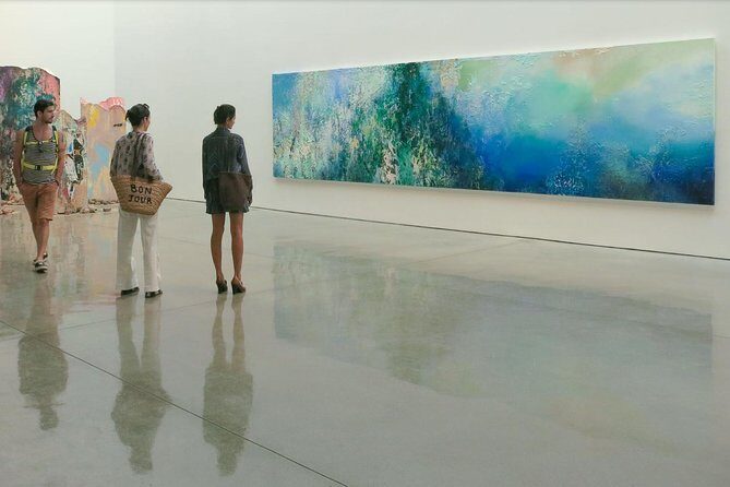 Chelsea Contemporary Art Tour with NYC Professional Art Critic - The Value of a Guided Gallery Tour