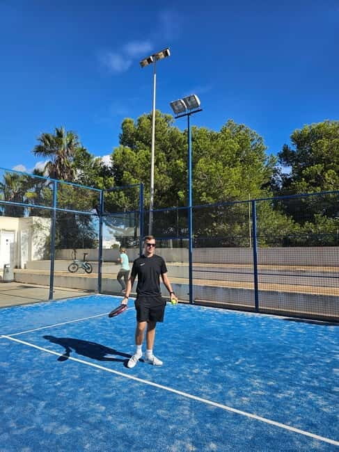 Chemnitz 2-hour padel taster session with up to 8 people - Who Should Consider This Experience?