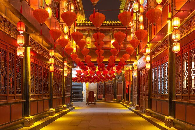 Chengdu City Walking Tour with Food and Culture Stops - Key Points