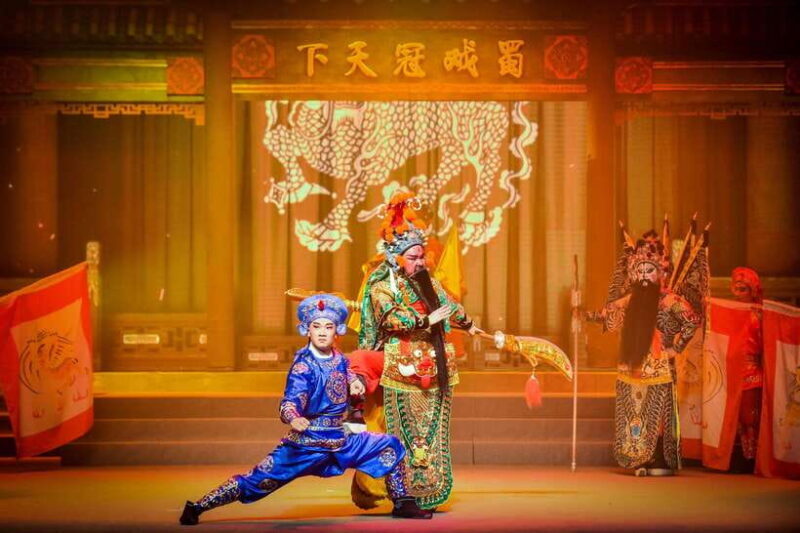 Chengdu: Classic Sichuan Opera Show Furong Guocui & free tea - Key Points