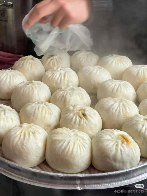 Chengdu Food & Blessings Tour: Market Bites & Temple Fortune - Who Should Consider This Tour?