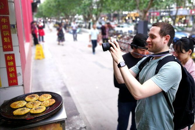 Chengdu Food Tour By Tuktuk In The Evening - The Itinerary in Detail