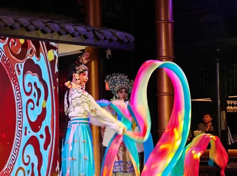 Chengdu: Kuanzhai Alley, Peoples Park, Tea, Opera & Hot Pot - An In-Depth Look at the Tour