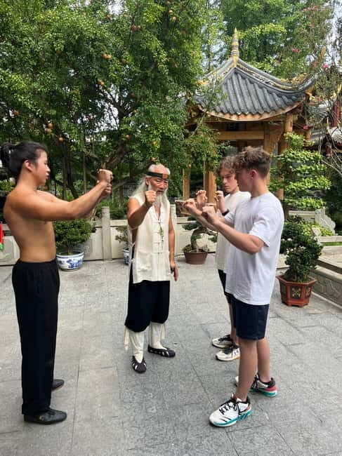 Chengdu: Kung Fu Panda Tour, Tai Chi,Martial Arts&Panda base - FAQ
