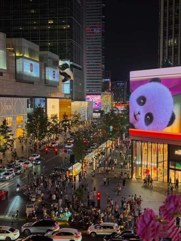 Chengdu Landmarks Photo Walk: Iconic City Walk in One Day - A Full Day of Chengdu’s Best Sights