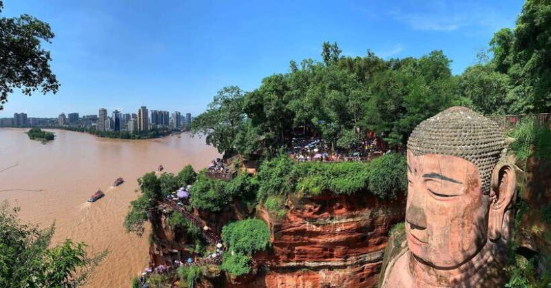 Chengdu: Leshan Buddha and Emeishan Guided 2-Day Trip - The Practical Details: Transportation and Group Dynamics