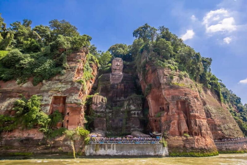 Chengdu: Leshan Giant Buddha & Huanglongxi Ancient Town Tour - Practical Details and Traveler Tips