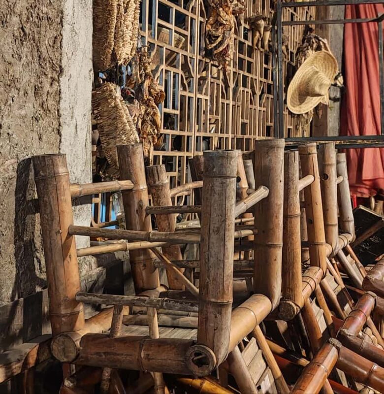 Chengdu: Leshan Giant Buddha, Tea & Food Street Day Trip - Key Points