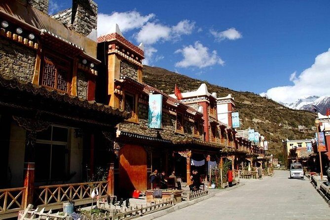 Chengdu - Mount Siguniang - Danba - Yading 8 Days Tour - The Journey Begins in Chengdu