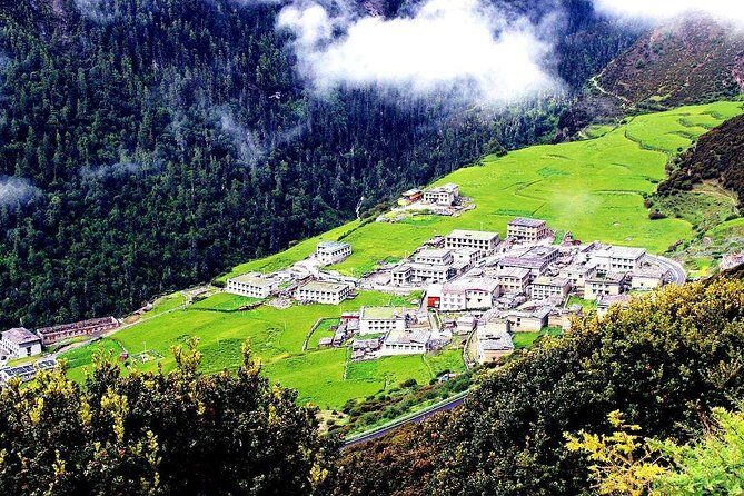 Chengdu - Mount Siguniang - Danba - Yading 8 Days Tour - High-Altitude Adventures at Litang and Haizi Mountain