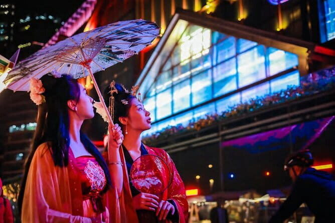 Chengdu Night Cruise Tour including Hotpot Dinning Experience - Practical Details That Matter