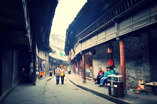 Chengdu Panda and Huanglongxi Ancient Town Private Day Tour - An In-Depth Look at the Tour Experience