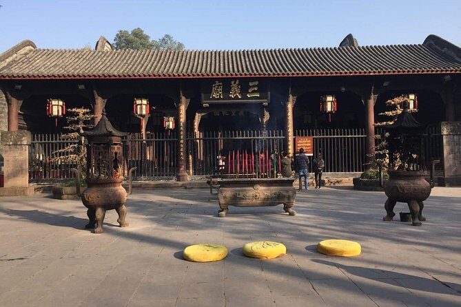 Chengdu Panda Base and Wuhou Temple,Jinli Ancient Town Day Tour - Who Should Consider This Tour?