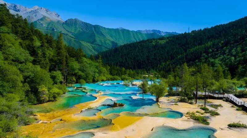 Chengdu: private 2-Day Huanglong Jiuzhaigou tour by train - Final Thoughts and Who Should Consider This Tour