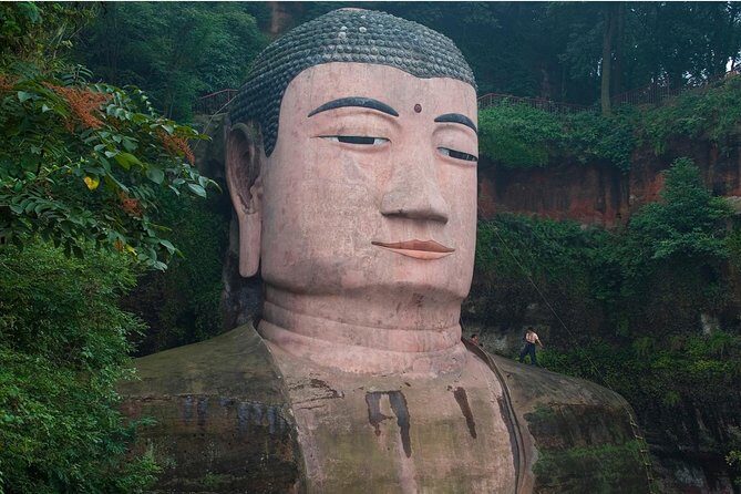 Chengdu Private Day Tour of Leshan Giant Buddha and Lingyun Temple - Key Points