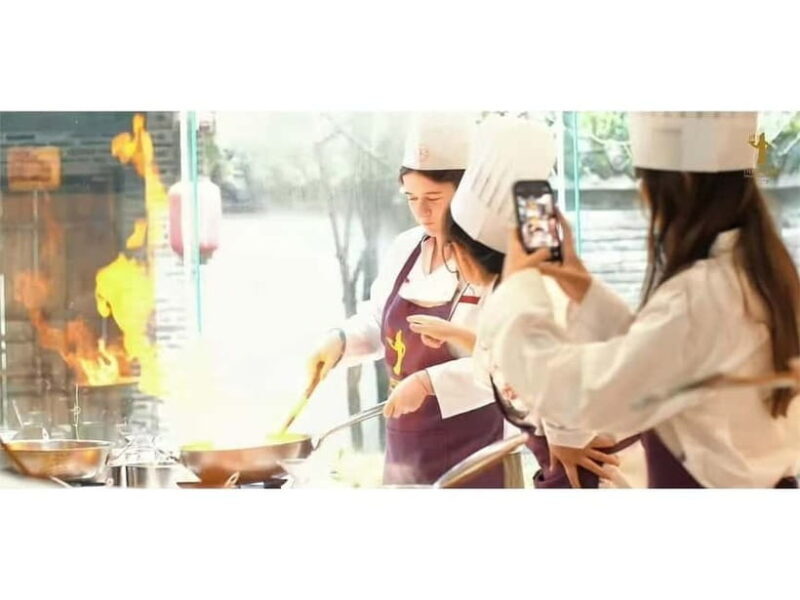 Chengdu Sichuan Cuisine Cooking Class and Savor Local Snacks - Who Will Love This Tour?