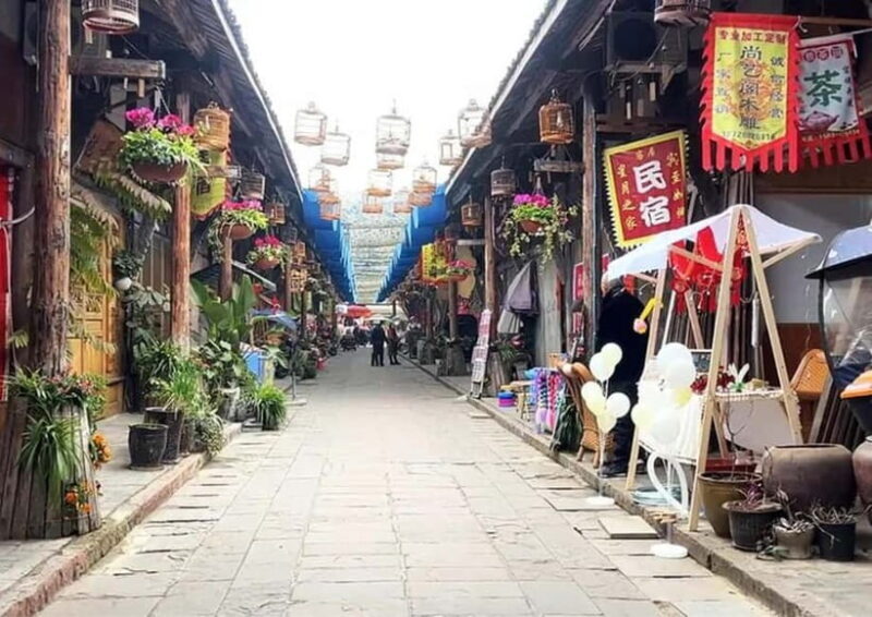Chengdu : Vintage Tram, DIY Lacquer Fans & Museums - Why This Tour Is Worth Considering