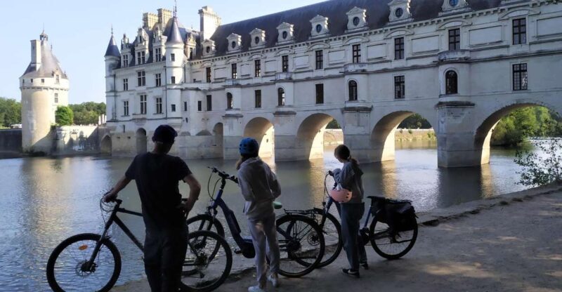 Chenonceau: guided ebike ride and wine & cheese picnic lunch - The Scenic Stops and Cultural Highlights