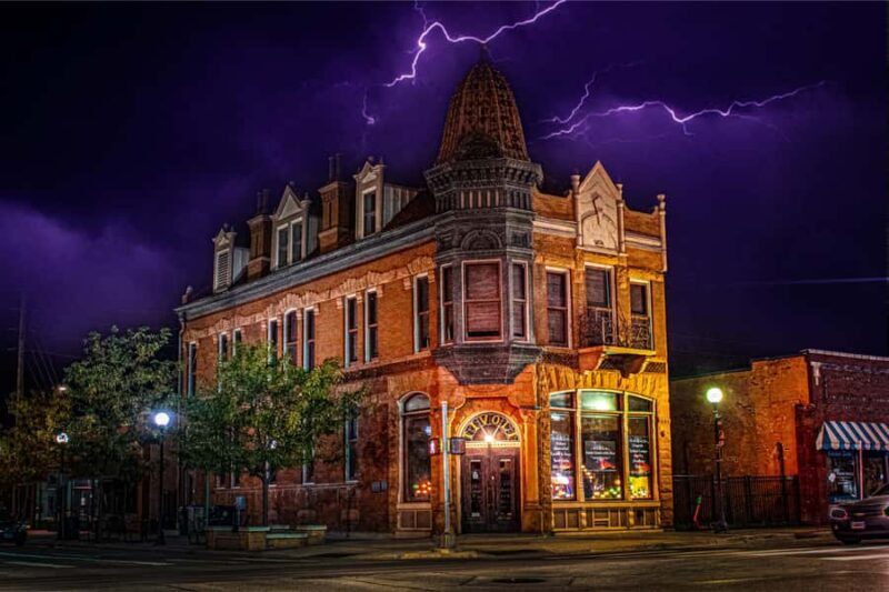 Cheyenne Ghost Tours: Coffins Beneath the Cottonwoods - Key Points