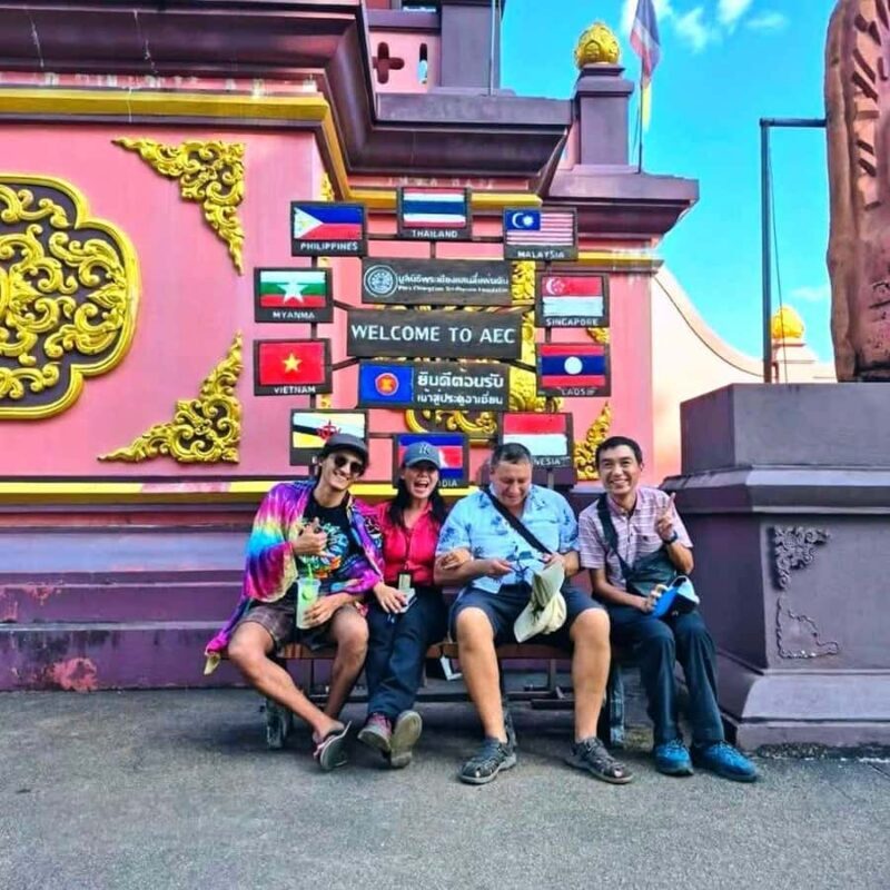 Chiang Mai: 3 Temples Golden Triangle Long Neck Boat Trip - Key Points