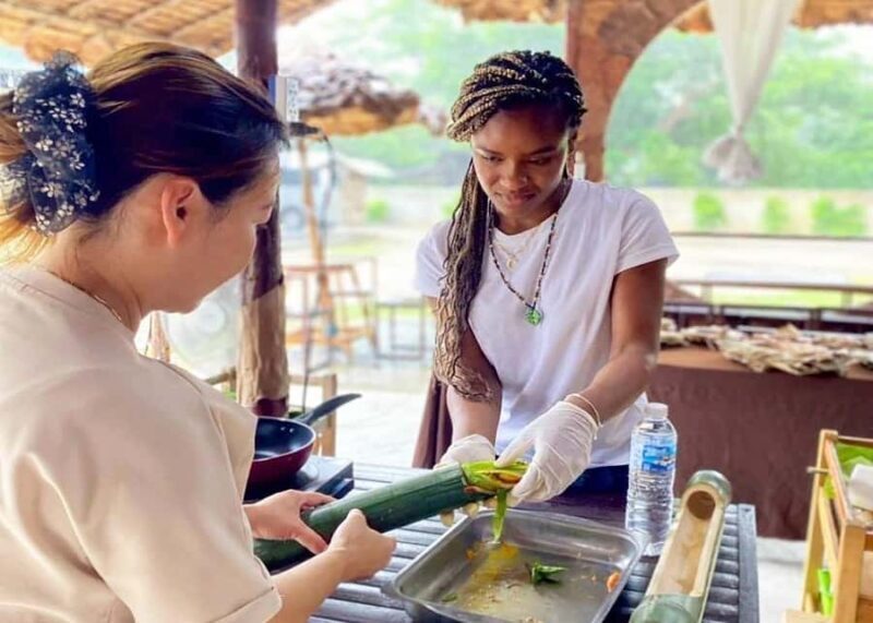 Chiang Mai: Authentic Lanna Cooking Class on Leaf Plates - What Reviewers Say