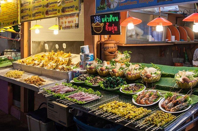 Chiang Mai by Night Tuk-Tuk Tour - Temples, Markets & Street Food - FAQ