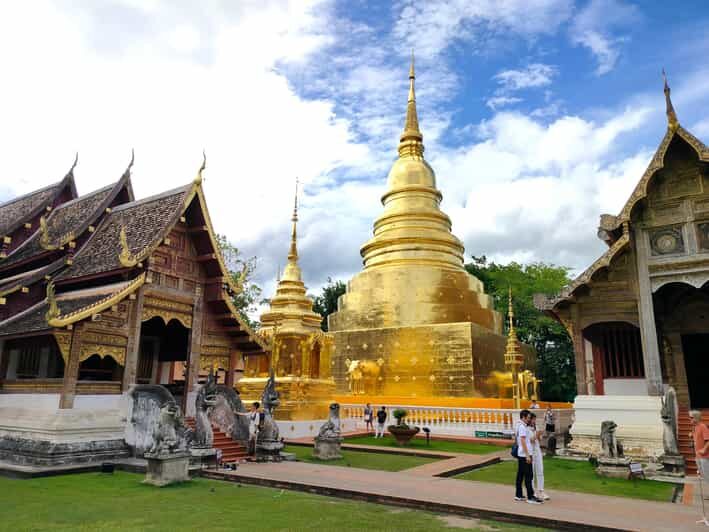 Chiang Mai: Chiang Mai Old City Twilight Walking Tour - An In-Depth Look at the Chiang Mai Twilight Walking Tour