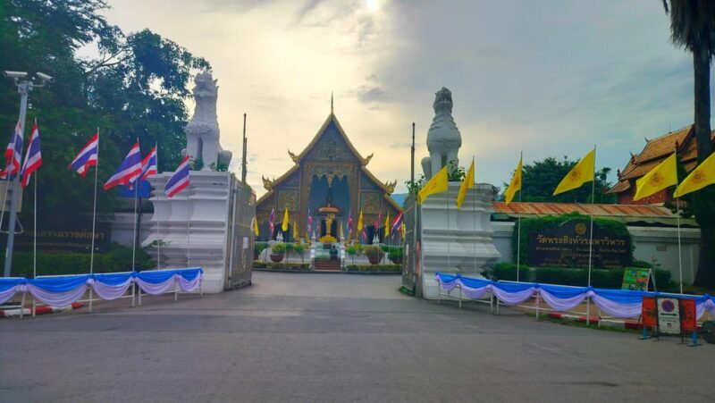 Chiang Mai: Chiang Mai Old City Twilight Walking Tour - Frequently Asked Questions