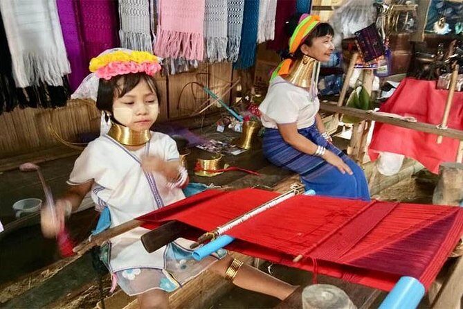 Chiang Mai-Chiang Rai: White Temple-Black House-Blue Temple-Karen Village - The Sum Up