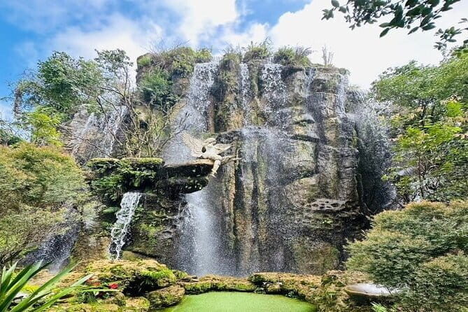 Chiang Mai-Chiang Rai: White temple-Blue Temple-Lalita Cafe-Lunch - The Practical Side: Logistics and Tips