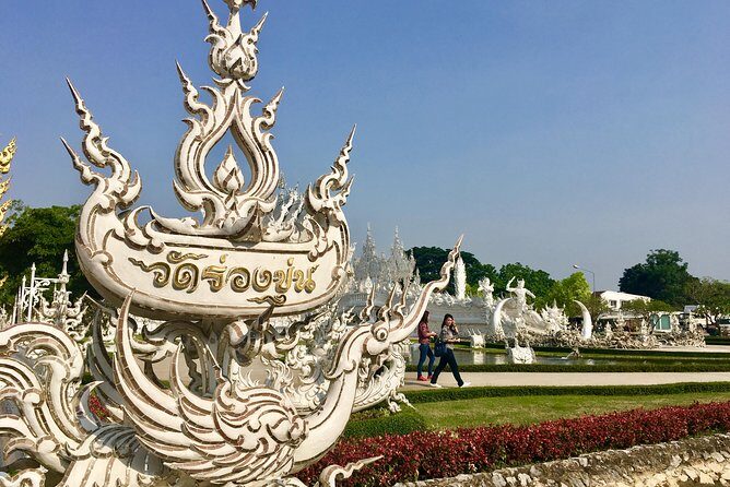 CHIANG MAI-CHIANG RAI: White+Blue Temple+Baan Dam+Golden Triangle - Key Points
