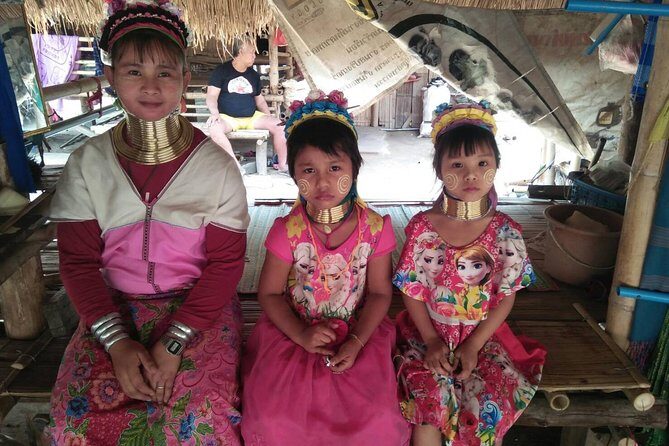 Chiang Mai-Chiang Rai:White-Black-Blue Temple-Golden Triangle-Keren-Boat Trip - Who Will Love This Tour?